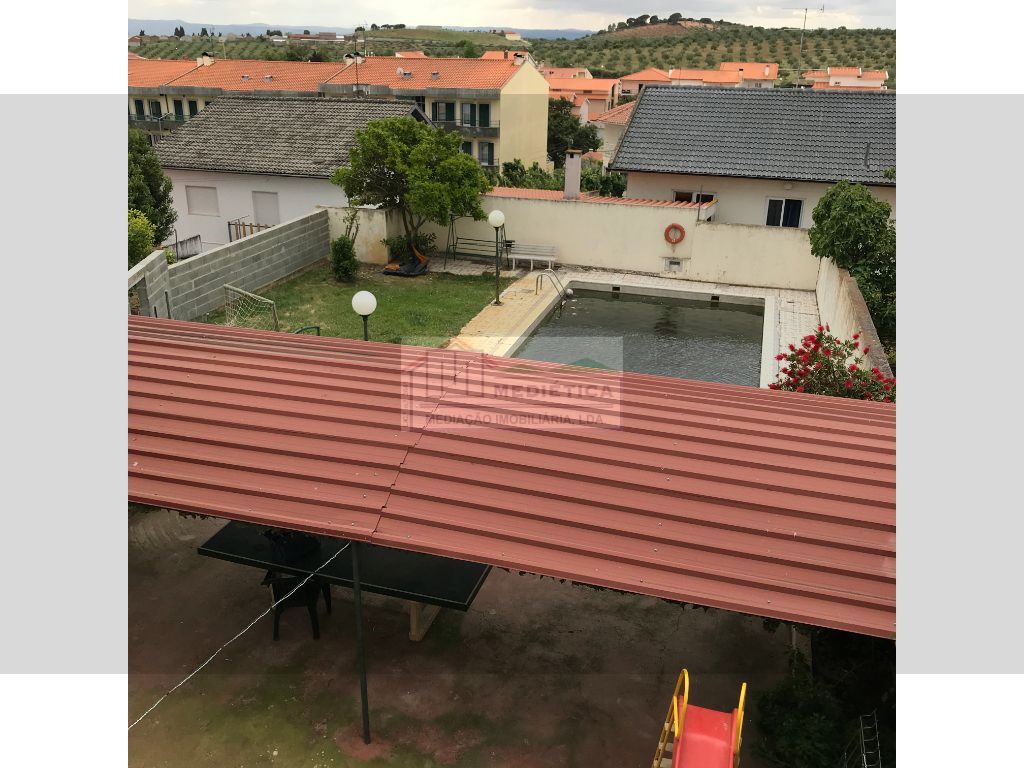 Moradia em banda 3 Quartos - MEDIÉTICA - Mediação Imobiliária, Lda.